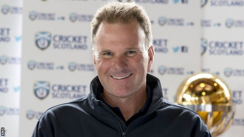 Kari Carswell: Scotland women's cricket head coach steps down - BBC Sport