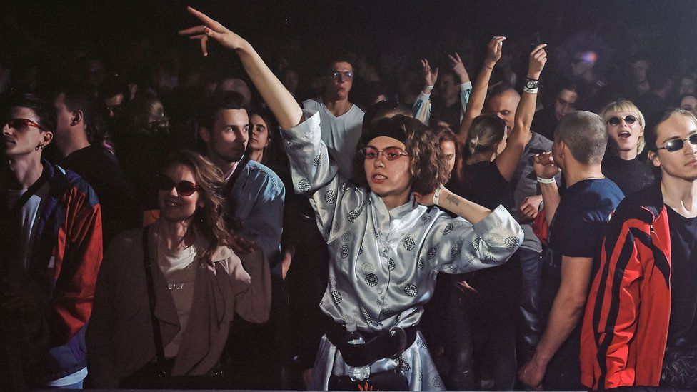 Ukraine crisis: 'This place will always remain Ukraine' - BBC News