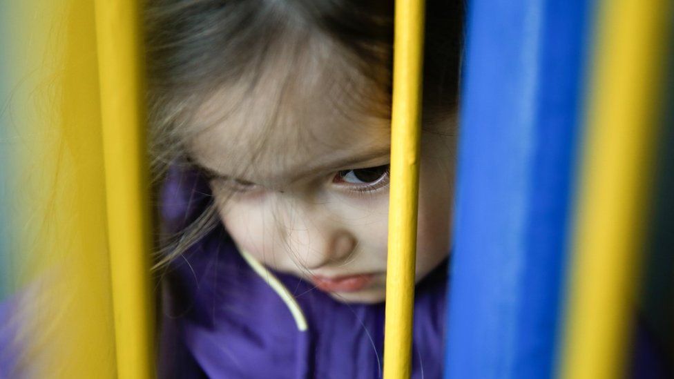 Rise in child neglect reports to police by NSPCC Wales - BBC News