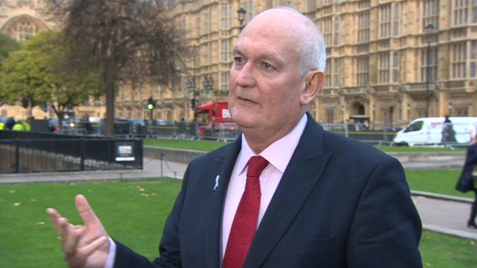 Worth paying 'over the odds' for tidal lagoon - Labour - BBC News