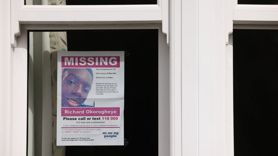 How the Met Police deals with London's missing person reports - BBC News