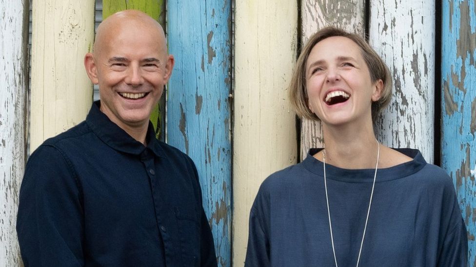 RSC production to feature cast of over 70s - BBC News