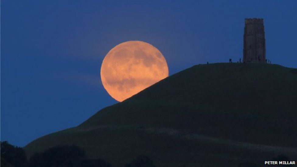 Blue moon: You capture a rare lunar event - BBC News