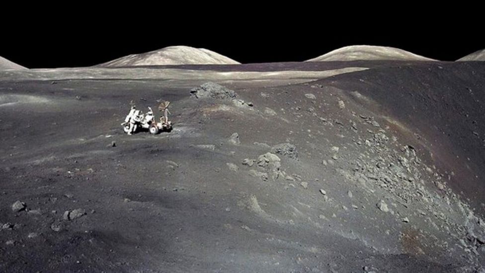Doubt cast on evidence for wet Moon - BBC News