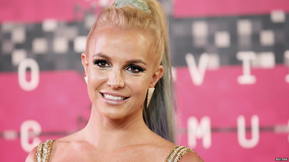 Britney Spears reveals she is working on a new album - BBC News