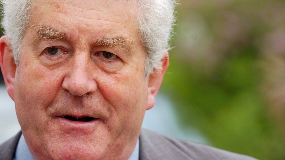 Rhodri Morgan 'the absolute master of the one liners' - BBC News