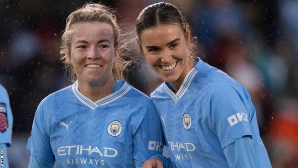 WSL transfer deadline day: Emma Sanders answers your questions - BBC Sport