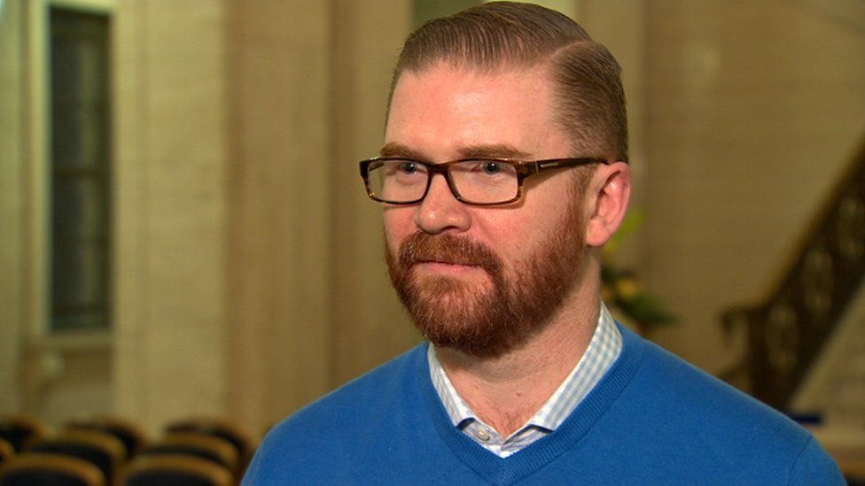 Stormont talks: DUP's Simon Hamilton in 'no doubt' deal will be agreed ...