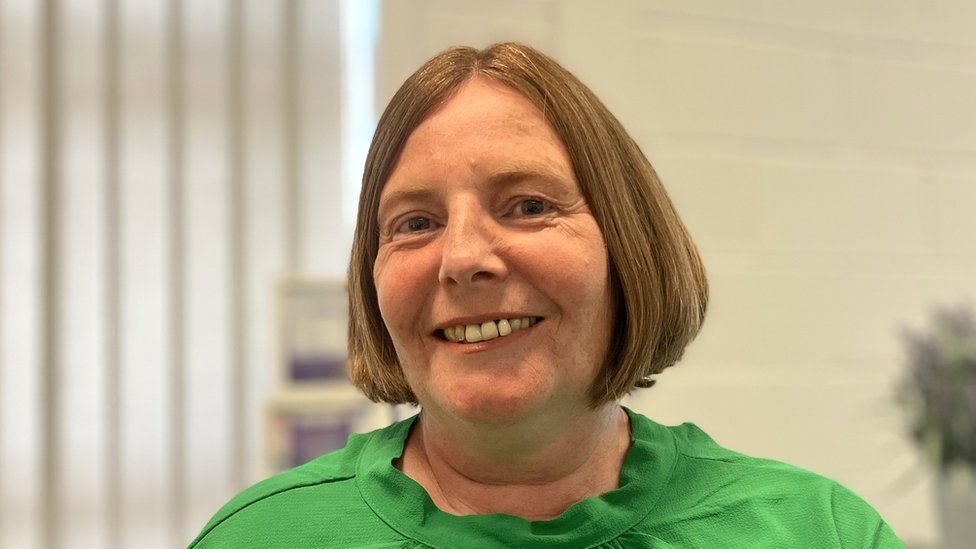 Families affected by autism call for more support - BBC News