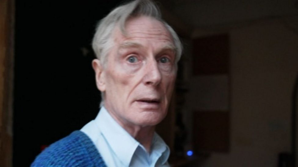 Chelsea Bridge: Man Tasered in critical condition after River Thames ...