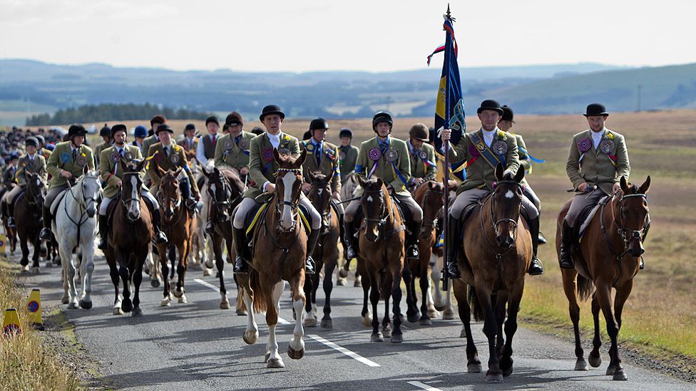 In pictures: Lauder Common Riding - BBC News
