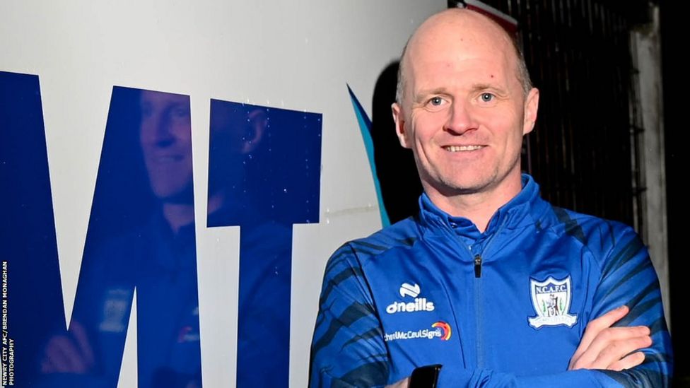 Barry Gray: Newry City name former Warrenpoint boss as new manager ...