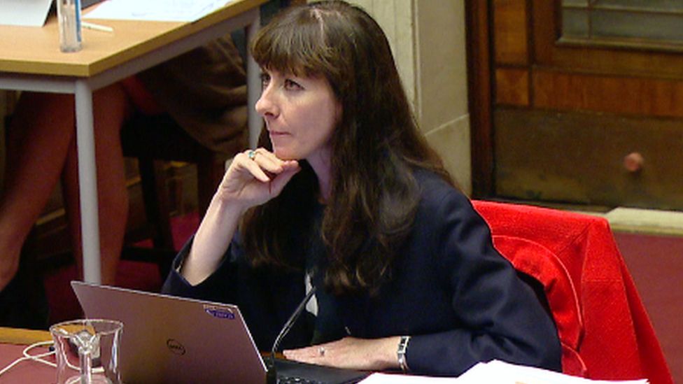 CCEA: Outgoing exams board chief claims she was bullied - BBC News