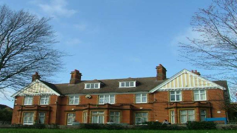 Fire-damaged Ewell Court House reopens - BBC News