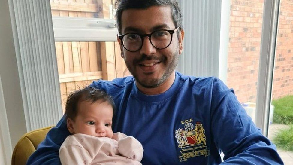 Wife hopes for bowel cancer blog to be husband's lasting legacy - BBC News