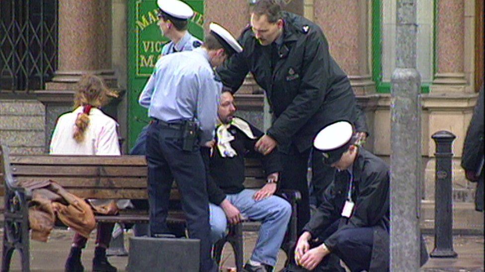 'Forgotten' IRA bomb 25th anniversary marked - BBC News