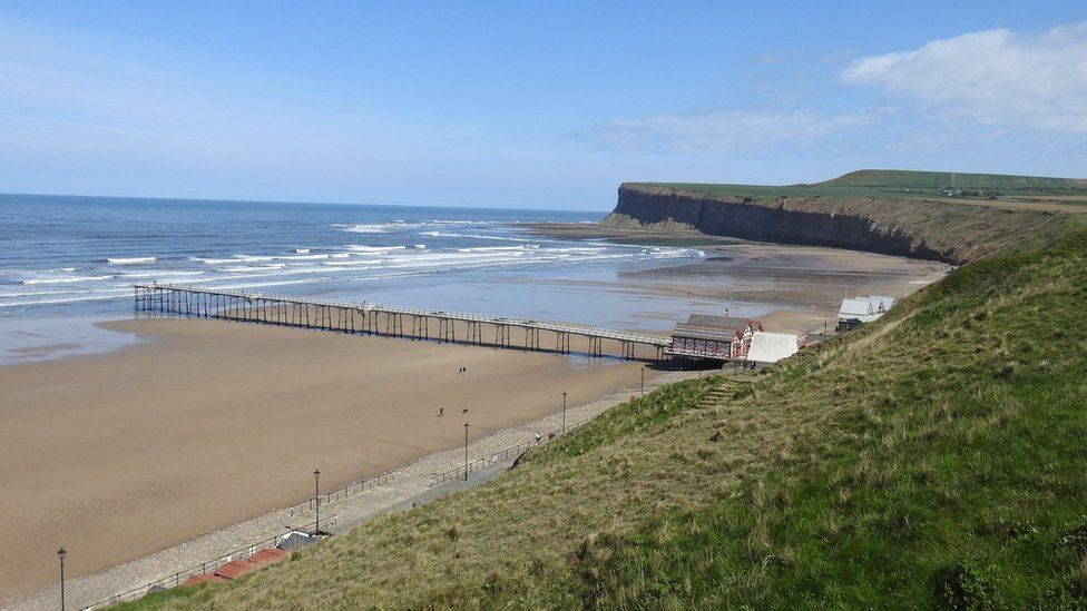 Redcar coastal beauty spot day trippers 'not welcome' - BBC News