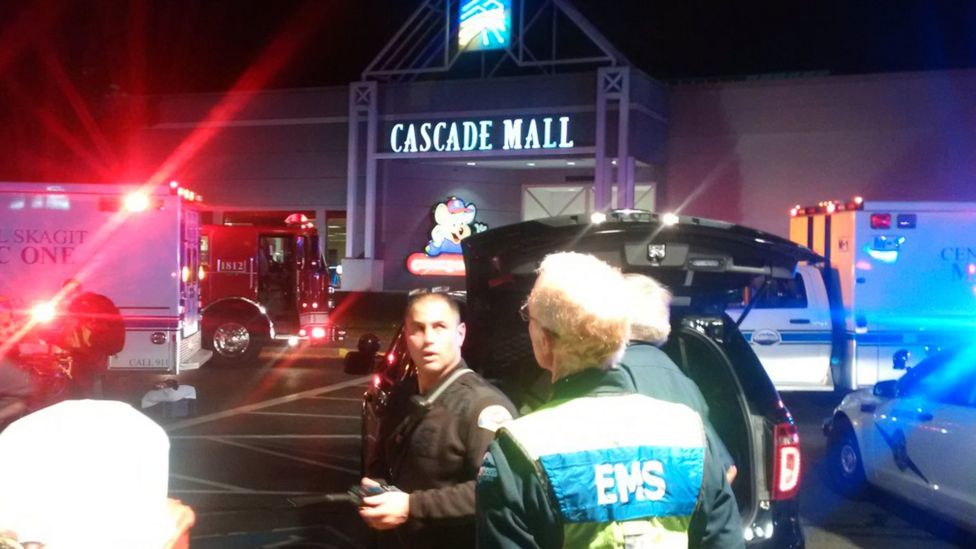 Cascade Mall shooting: Suspected gunman found dead in prison cell - BBC News