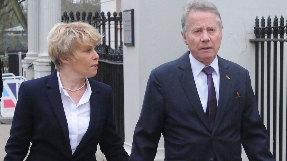 Ex-BBC presenters deny 'sex against tree' claim - BBC News