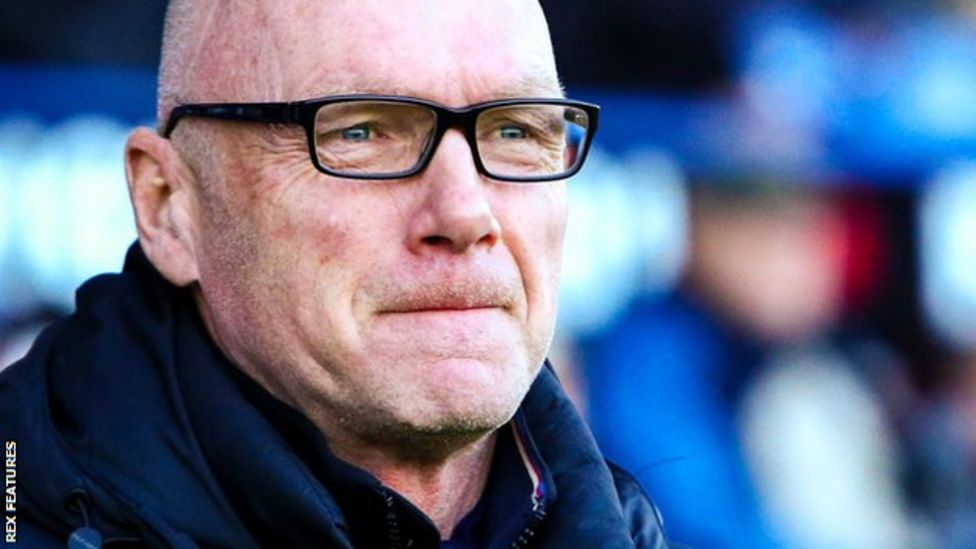 Neil Aspin: Port Vale manager opts to stay on and 'fight for job' - BBC ...