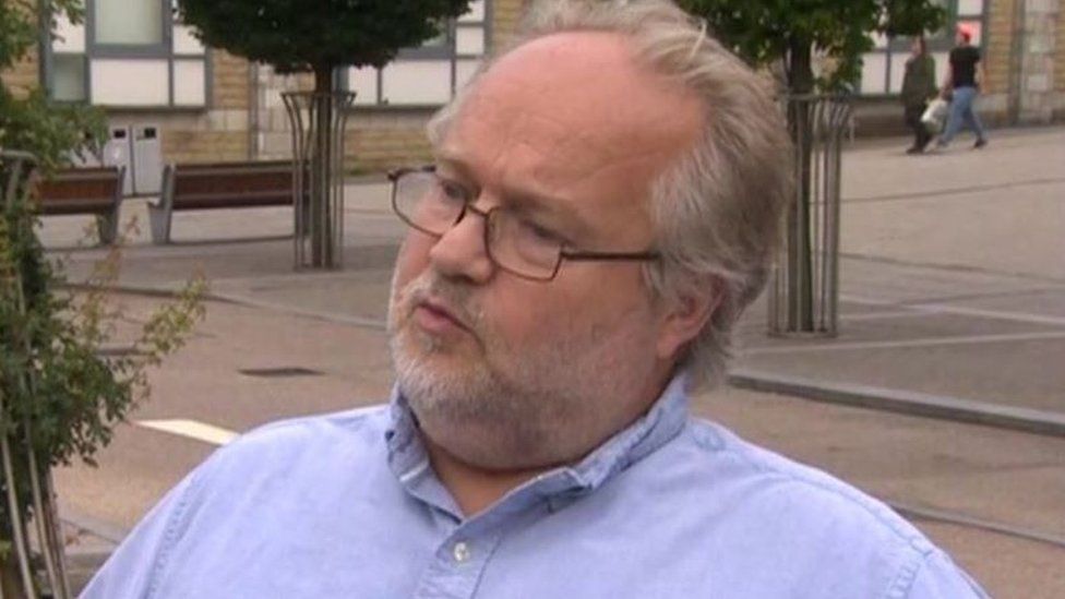 Lancashire's walk-in Covid-19 test sites to close - BBC News