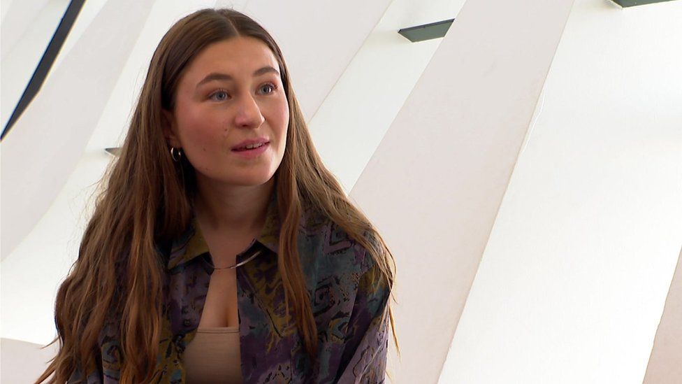 Gostyngiad eto yn y nifer sy'n astudio TGAU Cerddoriaeth - BBC Cymru Fyw