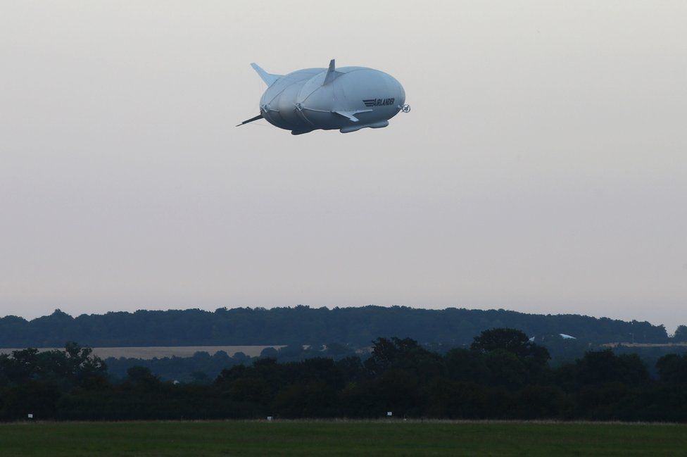 Airlander 10: Maiden flight at last for longest aircraft - BBC News