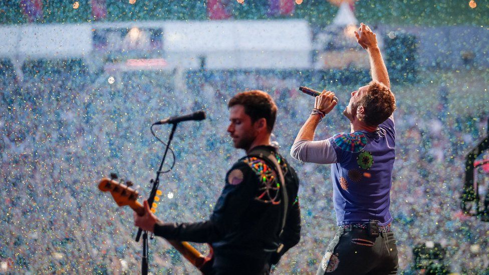 Italy moves to curb secondary ticketing - BBC News