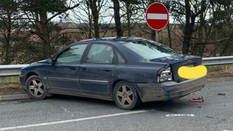 South Yorkshire officer rams car about to go wrong way on M18 - BBC News