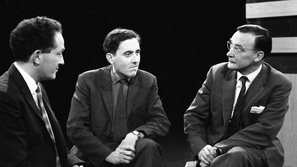 Welsh Labour peer Gwilym Prys Davies dies aged 93 - BBC News