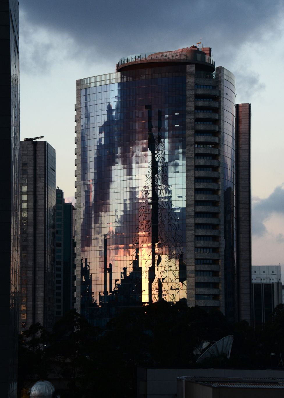 Your pictures: High-Rise - BBC News