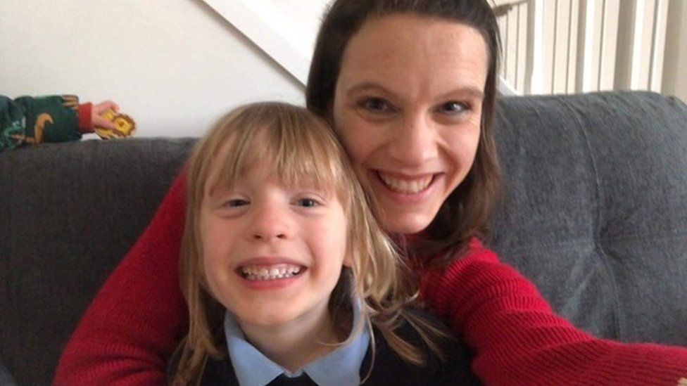 Strep A: Major outbreak closes Kingsbridge school - BBC News