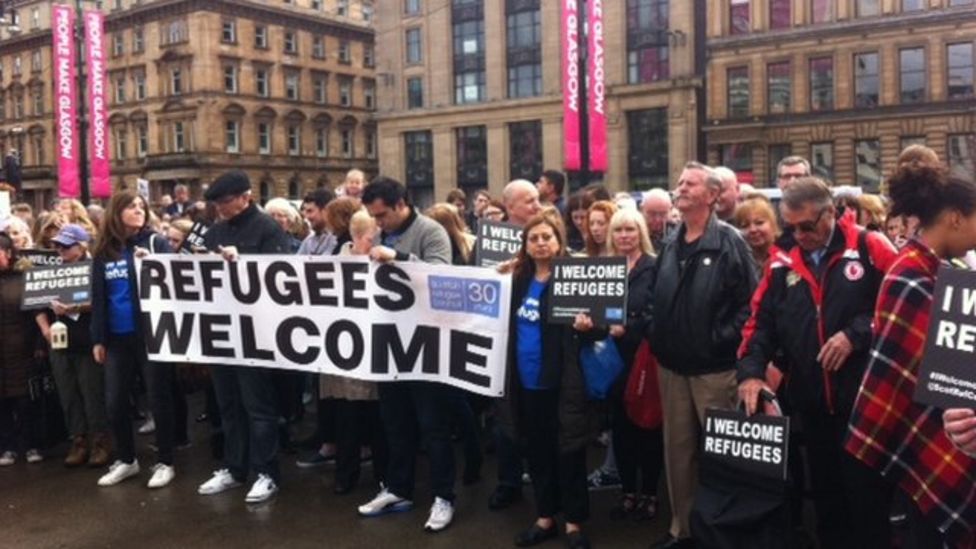 Jeremy Corbyn addresses London refugee rally - BBC News
