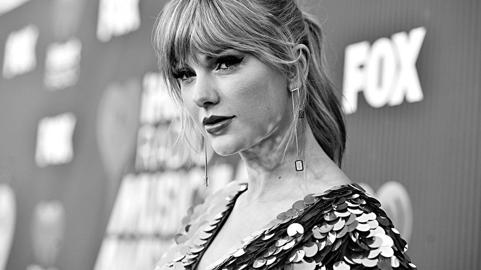 Taylor Swift US Vogue interview: Five things we learnt - BBC Newsround