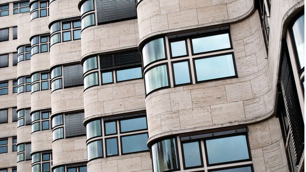 Bauhaus: All about the art movement as it turns 100 - BBC Newsround