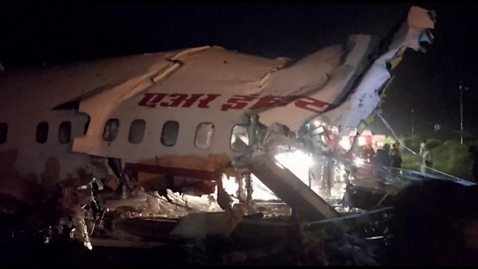 Air India Express: Deadly plane crash blamed on human error - BBC News