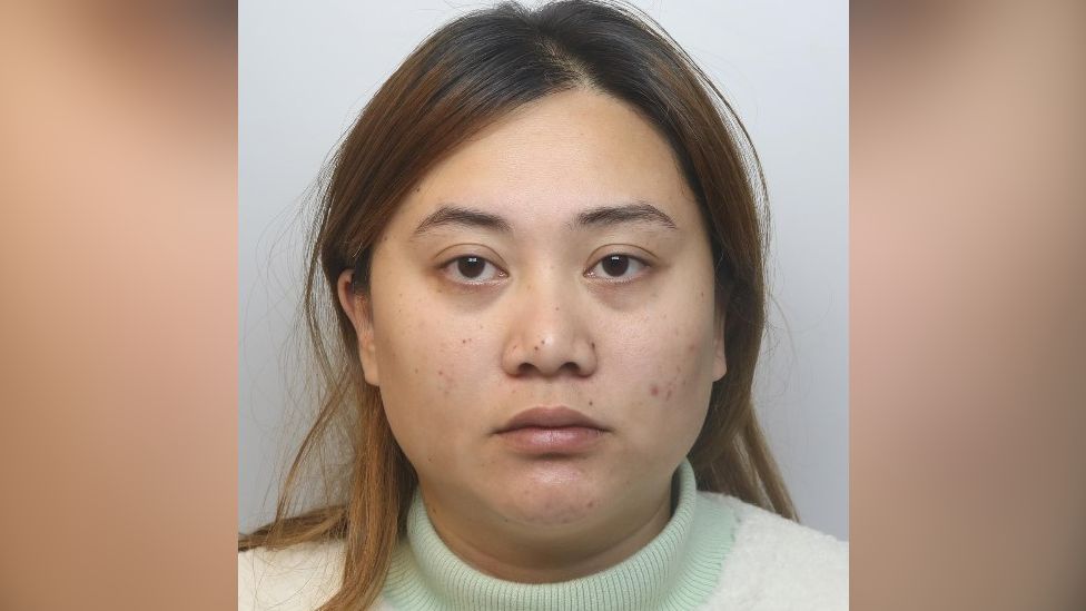 Care home worker jailed for abusing patients with dementia - BBC News