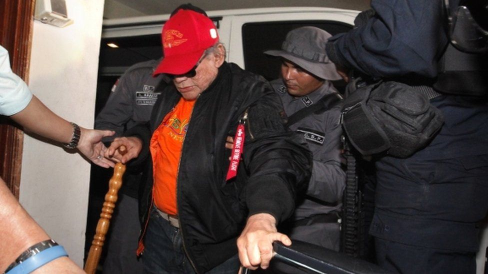 Panama's Manuel Noriega: From power to prison - BBC News