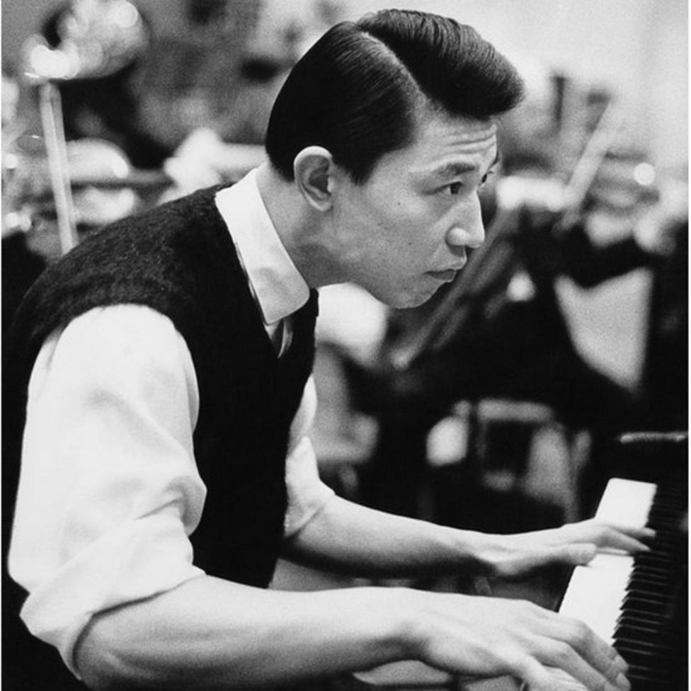 Renowned Chinese pianist Fou Ts'ong dies of Covid-19 - BBC News