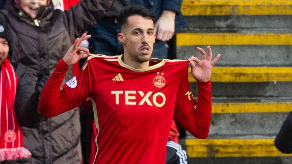 'Miovski does everything' - BBC Sport