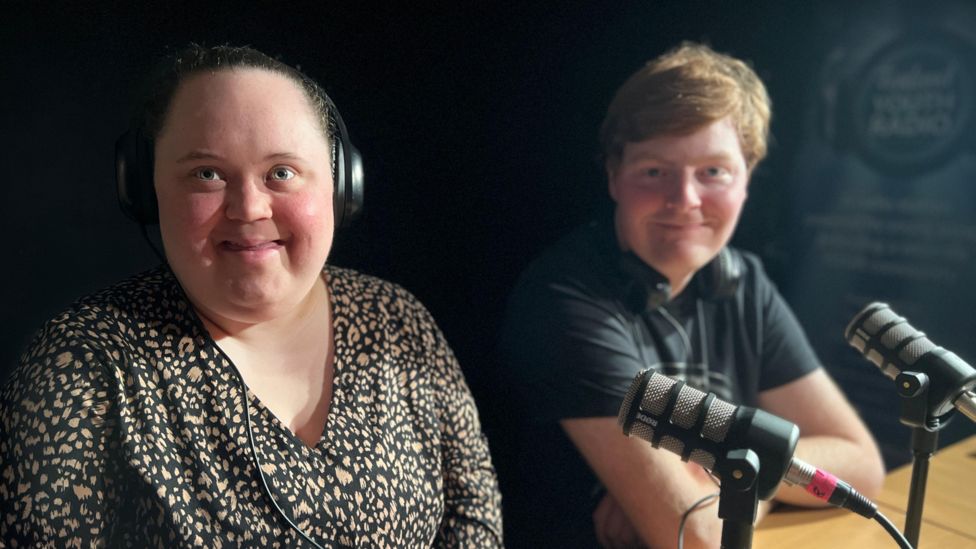 The Peterborough podcasters making their voices heard - BBC News