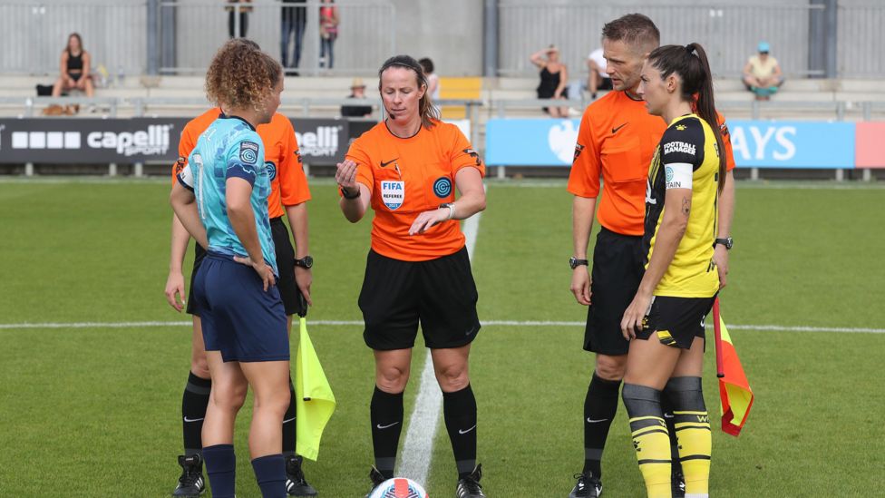 Somerset referee wants more full time officials in women's game - BBC News