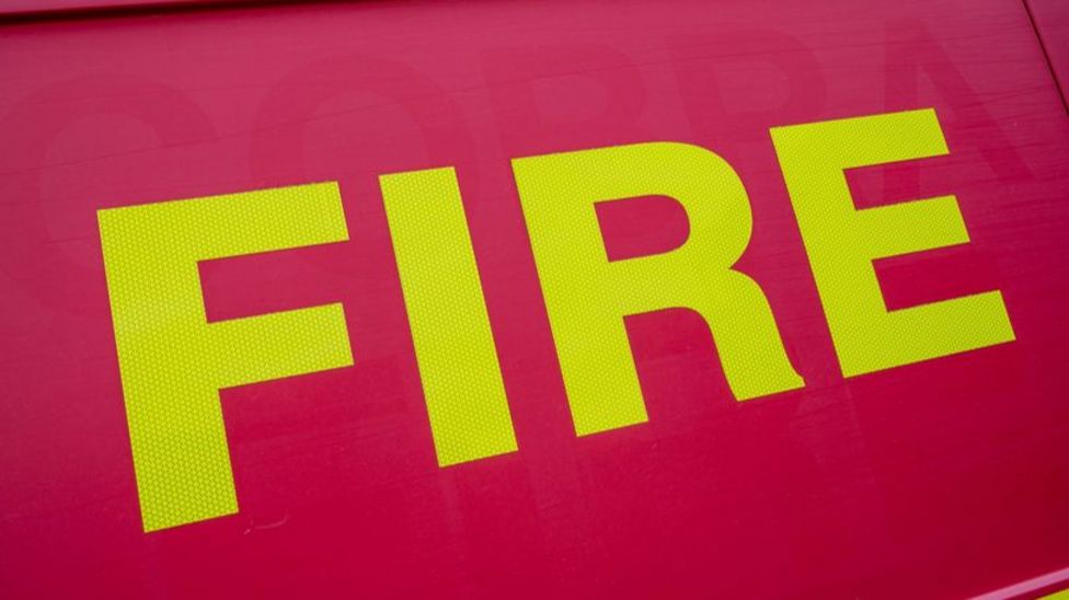 Corby fire in mid-terrace house leads to road closure - BBC News