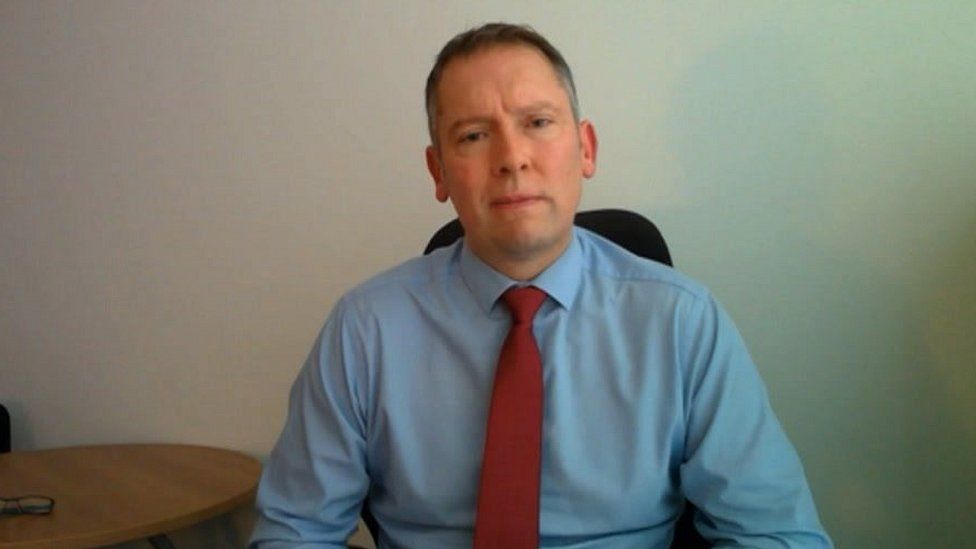 Covid: Lockdown 'exploited by extremists to recruit' - BBC News