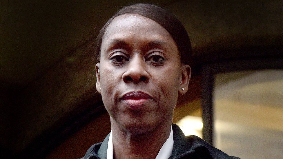 Robyn Williams: Met must keep officer it sacked over abuse video - BBC News