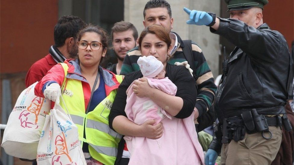 Migrant crisis: Nine key moments from the last year - BBC News
