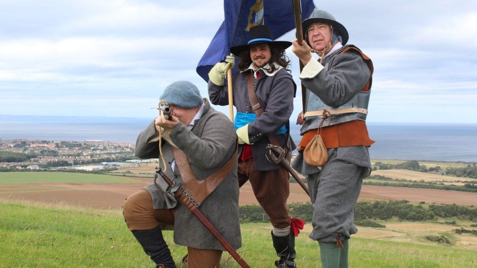 Battle of Dunbar is to be re-enacted in East Lothian - BBC News