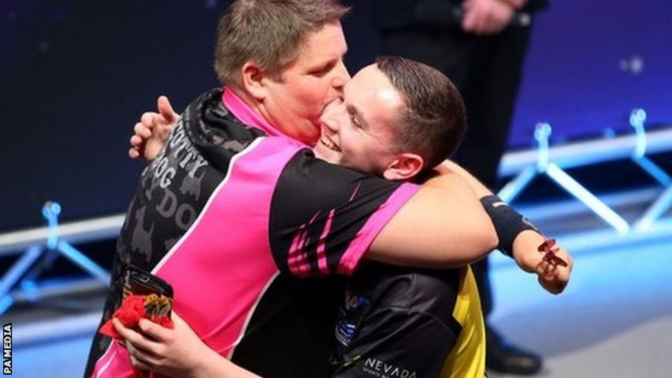 BDO World Darts Championship: Scott Mitchell beats 14-year-old Leighton ...