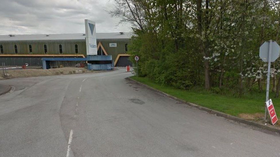Houses for Vickers tank factory site in Leeds too 'boring' - BBC News