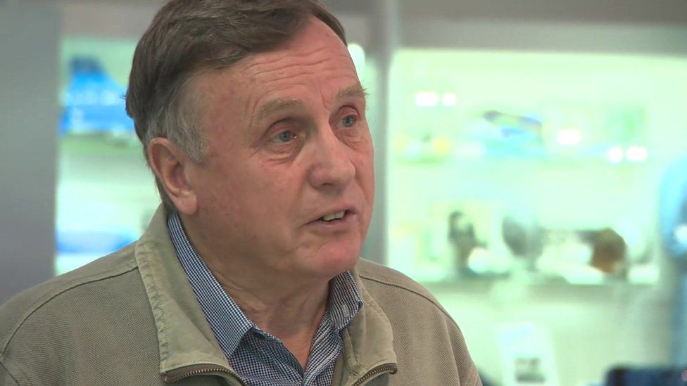 Bluebird: Coniston's Ruskin Museum raises cash for court battle - BBC News